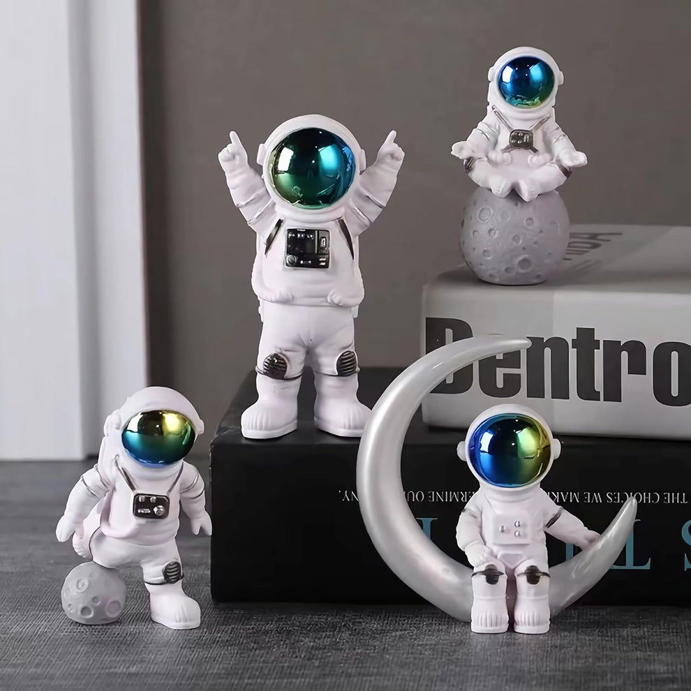 Set of 4 Astronaut Statues - Space Theme Decor – GearMustHave